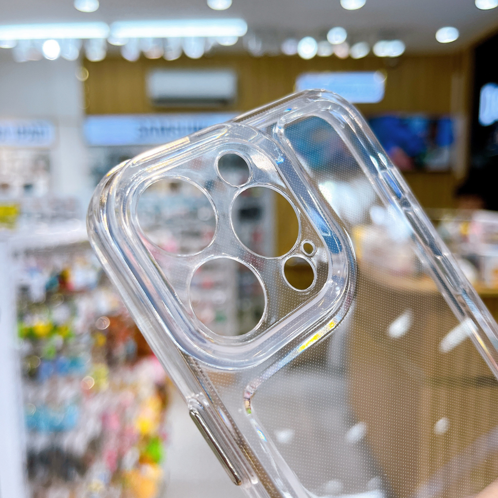 ** Ốp IP 15 Pro max dẻo trong Space nút bạc