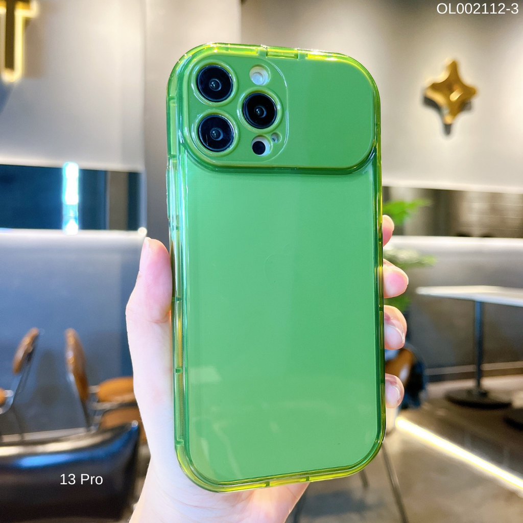 ỐP IP 13 Pro dẻo màu trong camera gương