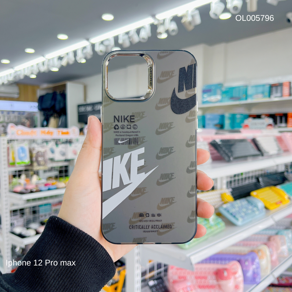 Ốp IP 12 Pro Max tráng bạc nhiều Nike đen camera more