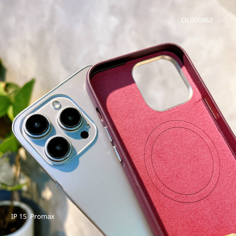 Ốp IP 15 Pro Max Mutural vân da viền camera