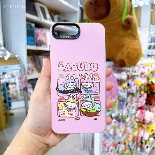 Ốp IP 7+/8+ lưng cứng 4 khung Labubu nền hồng