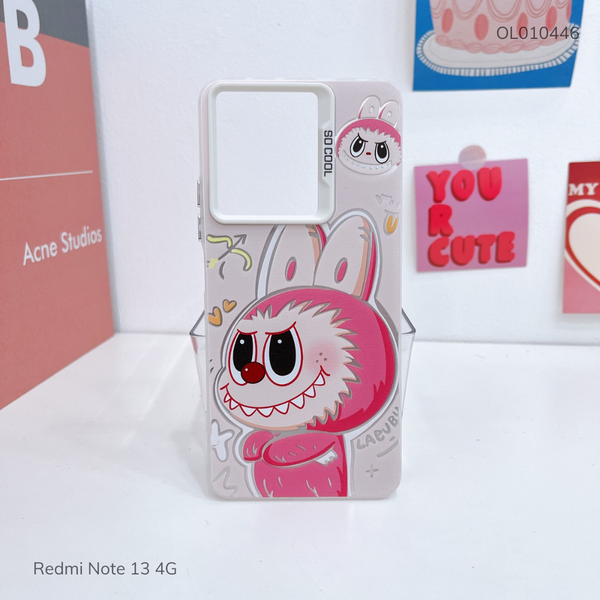 Ốp Redmi Note 13 4G lưng cứng Labubu hồng nút bạc