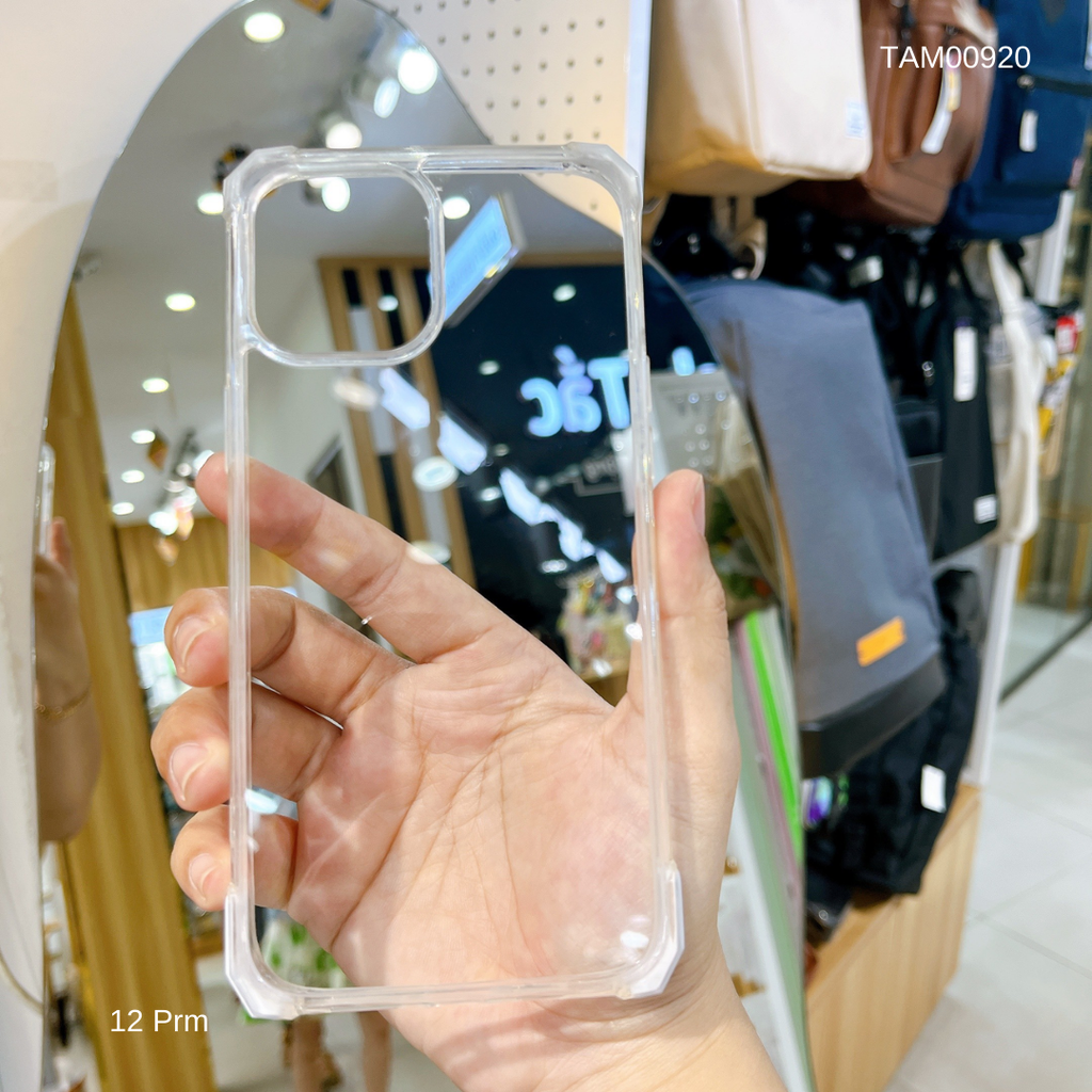 Ốp IP 12 Pro Max dẻo trong lưng cứng gọt cạnh góc