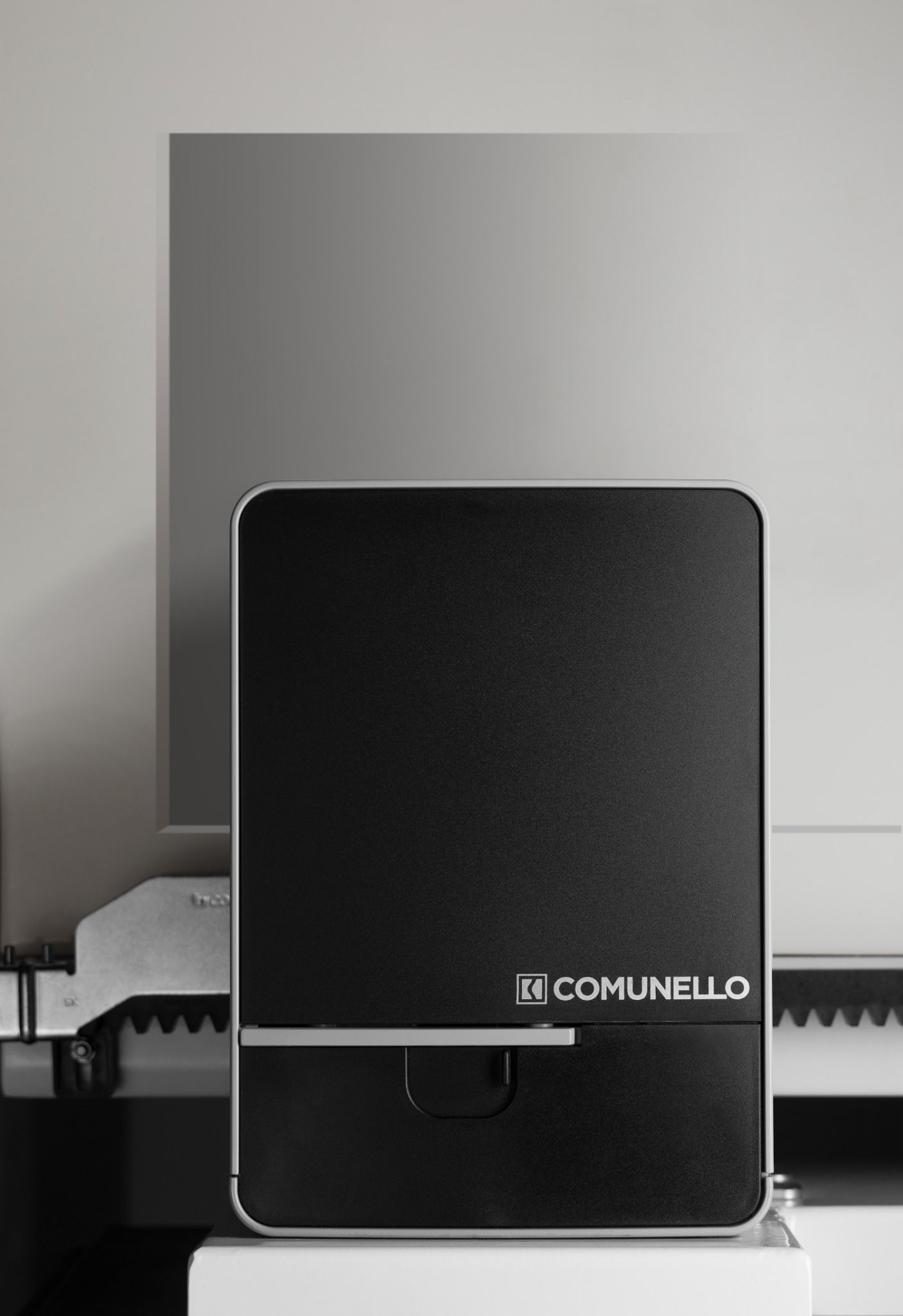 COMUNELLO FORD 400 – Công Ty Cổ phần phát triển thương mại và đầu tư ...