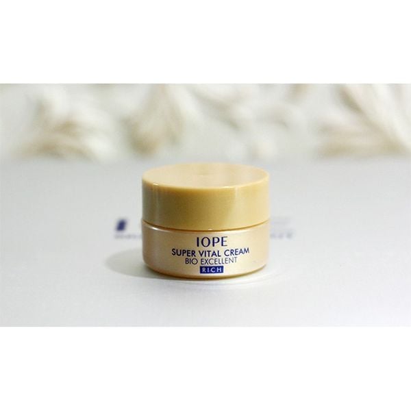 Kem Dưỡng Sáng Da IOPE Super Vital Cream Rich 7ml – KIM MAMA