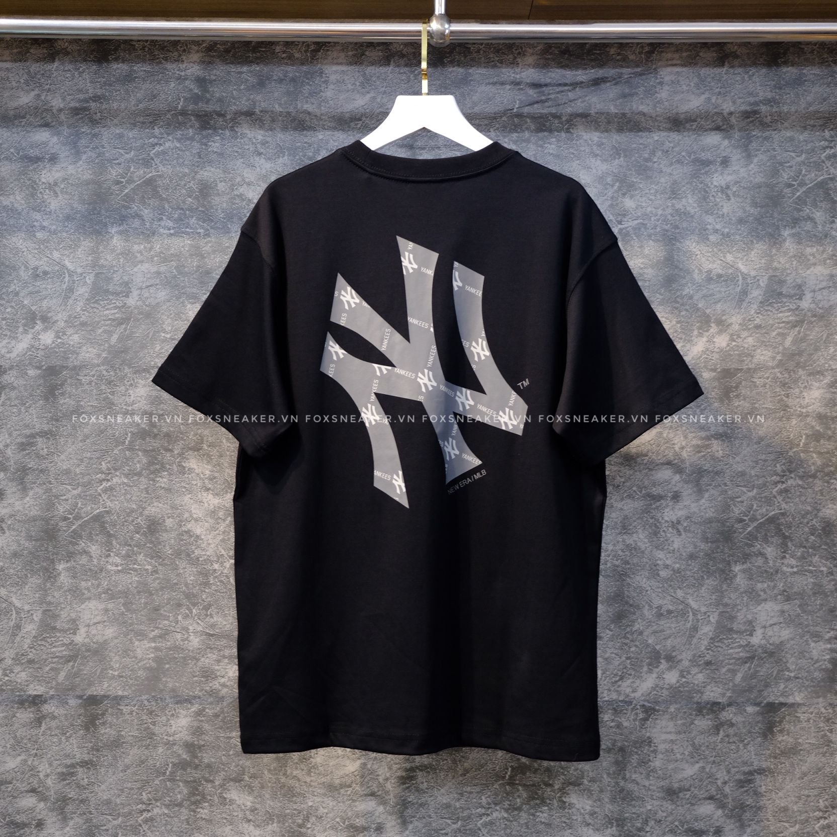 Áo Thun New Era New York Yankees Mono Logo Đen | 13520207 - Fox Sneaker ...