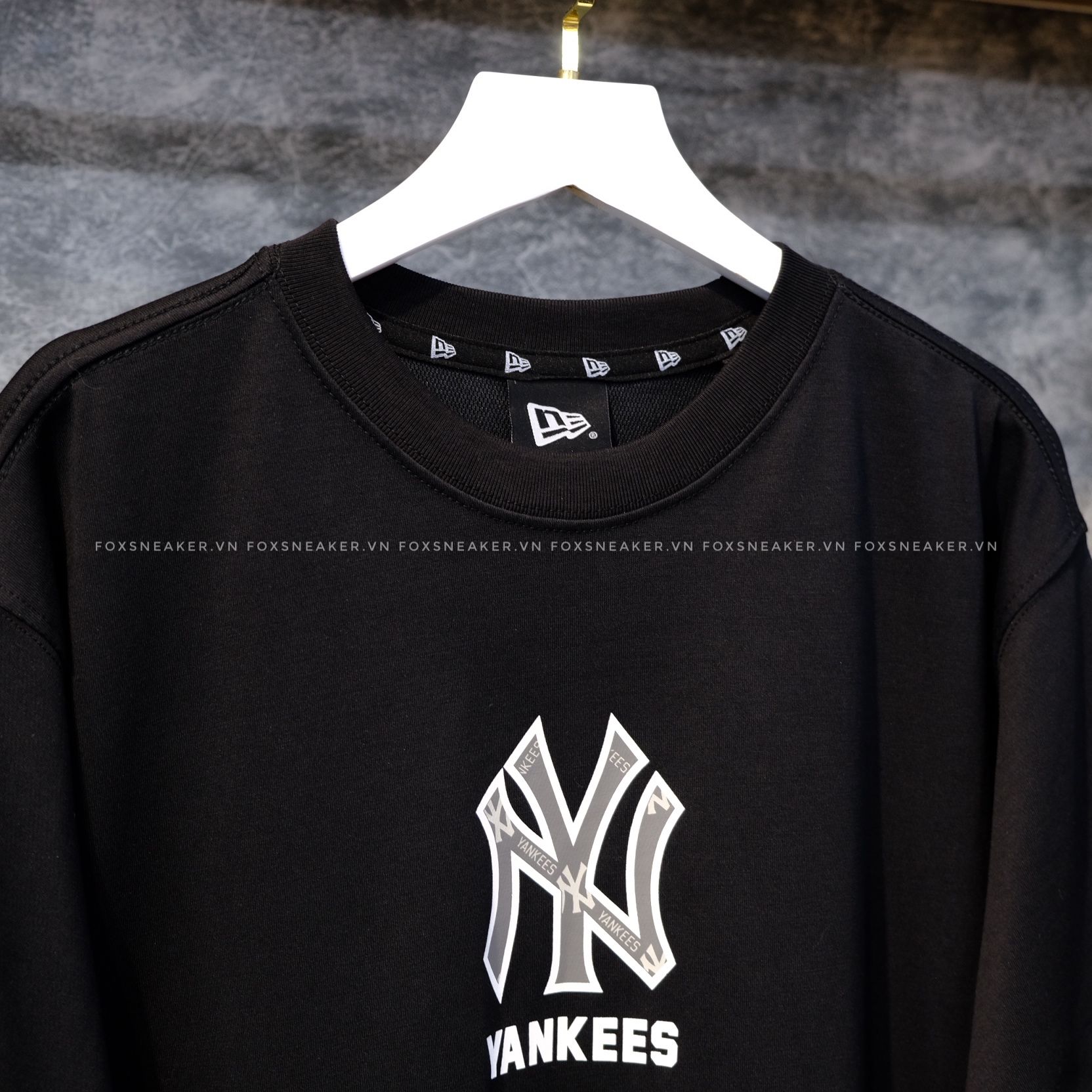 Áo Thun New Era New York Yankees Mono Logo Đen | 13520207 - Fox Sneaker ...