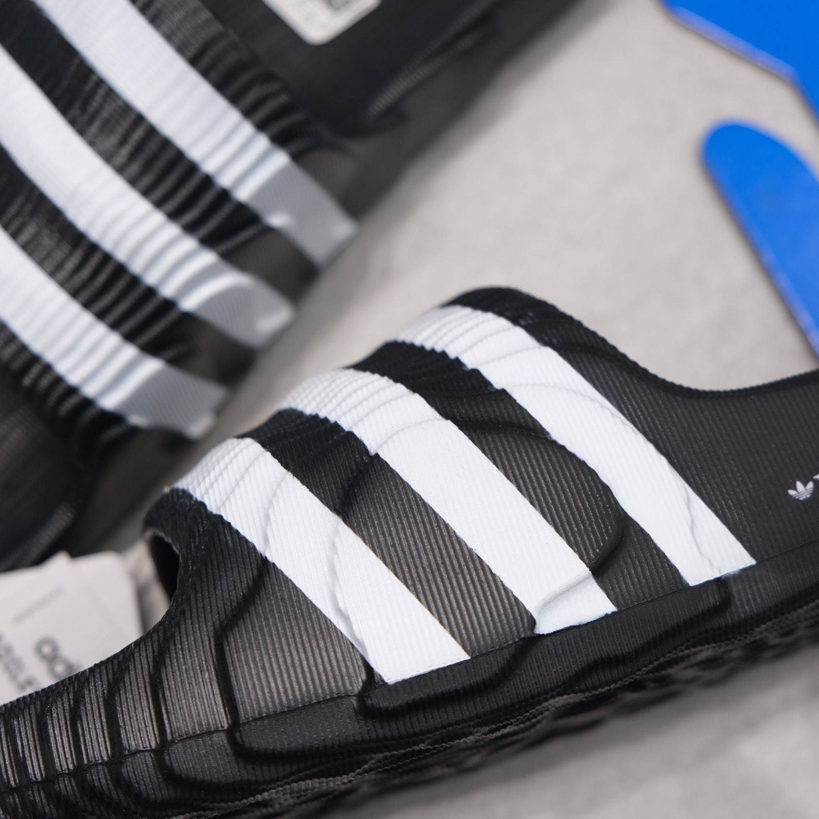 Dép Adidas Adilette22 Màu Đen Sọc Trắng | IF3670 Hàng Chính Hãng - Fox ...