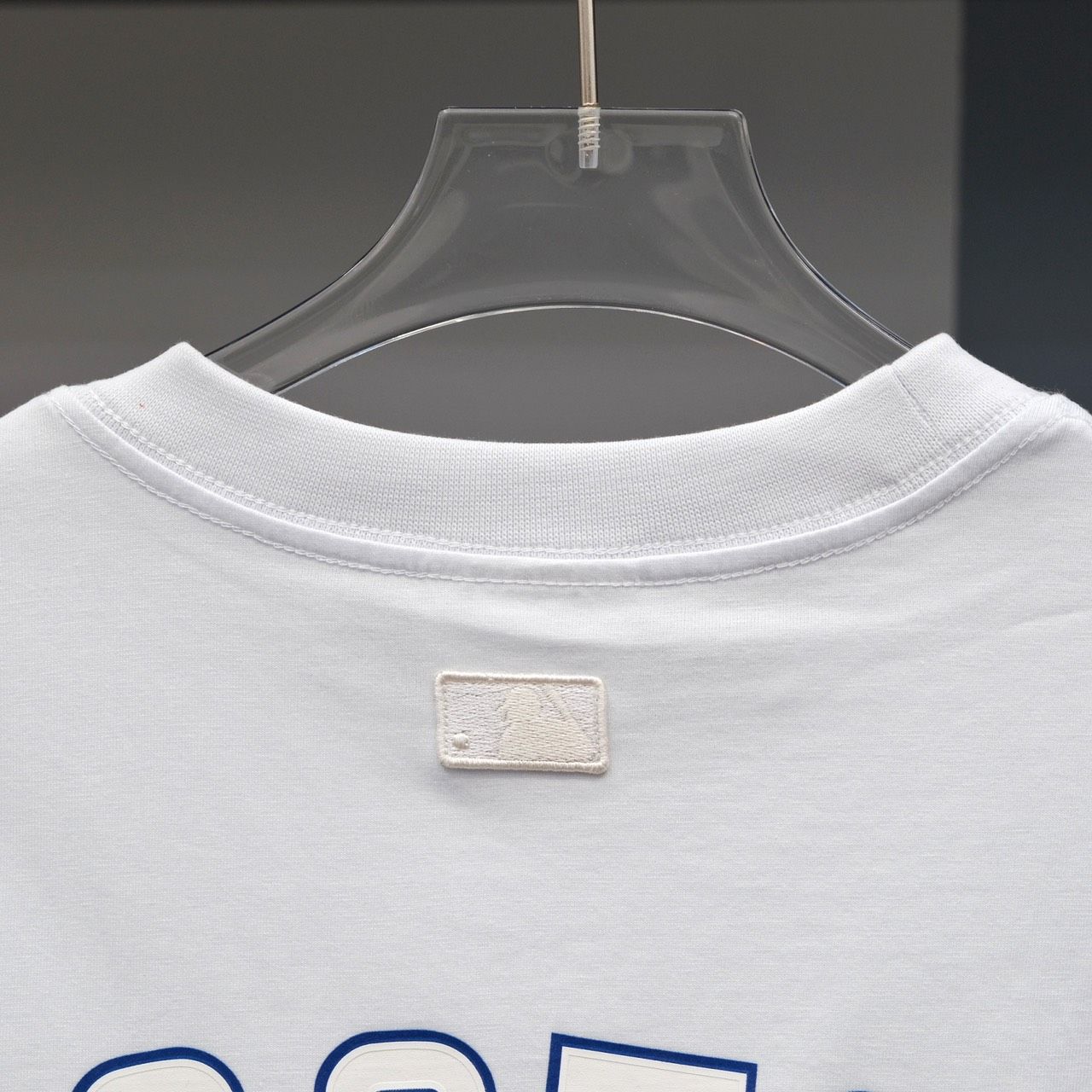 Áo Thun MLB Boston Red Sox Màu Trắng Khoai Môn 3ATSV0533 Chính Hãng ...