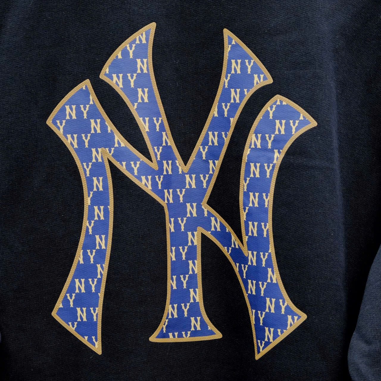 MLB - Áo Sweater MLB Monogram Season 2024 Màu Đen Hàng Chính Hãng - Fox ...