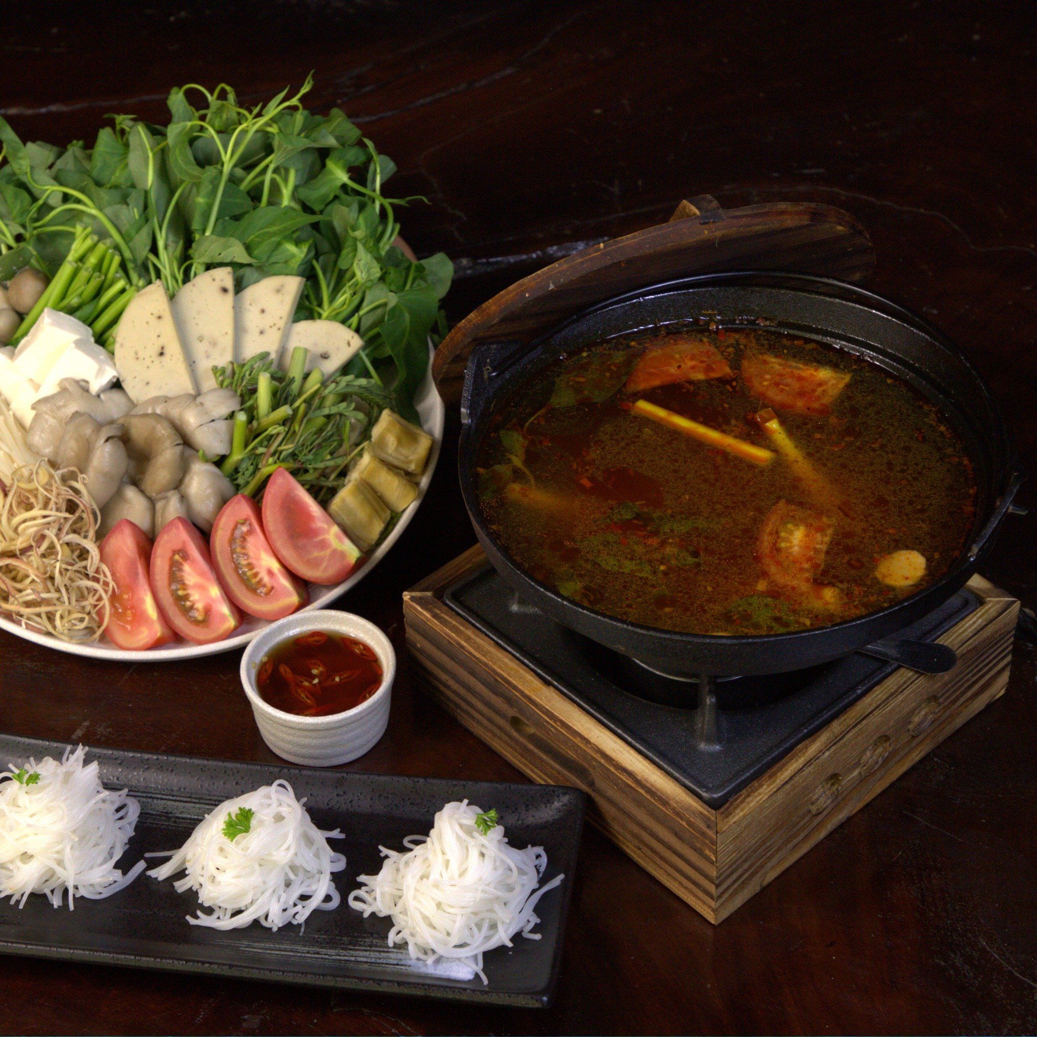 Lẩu Thái chua cay – Lạt Chay Vegan Bistro