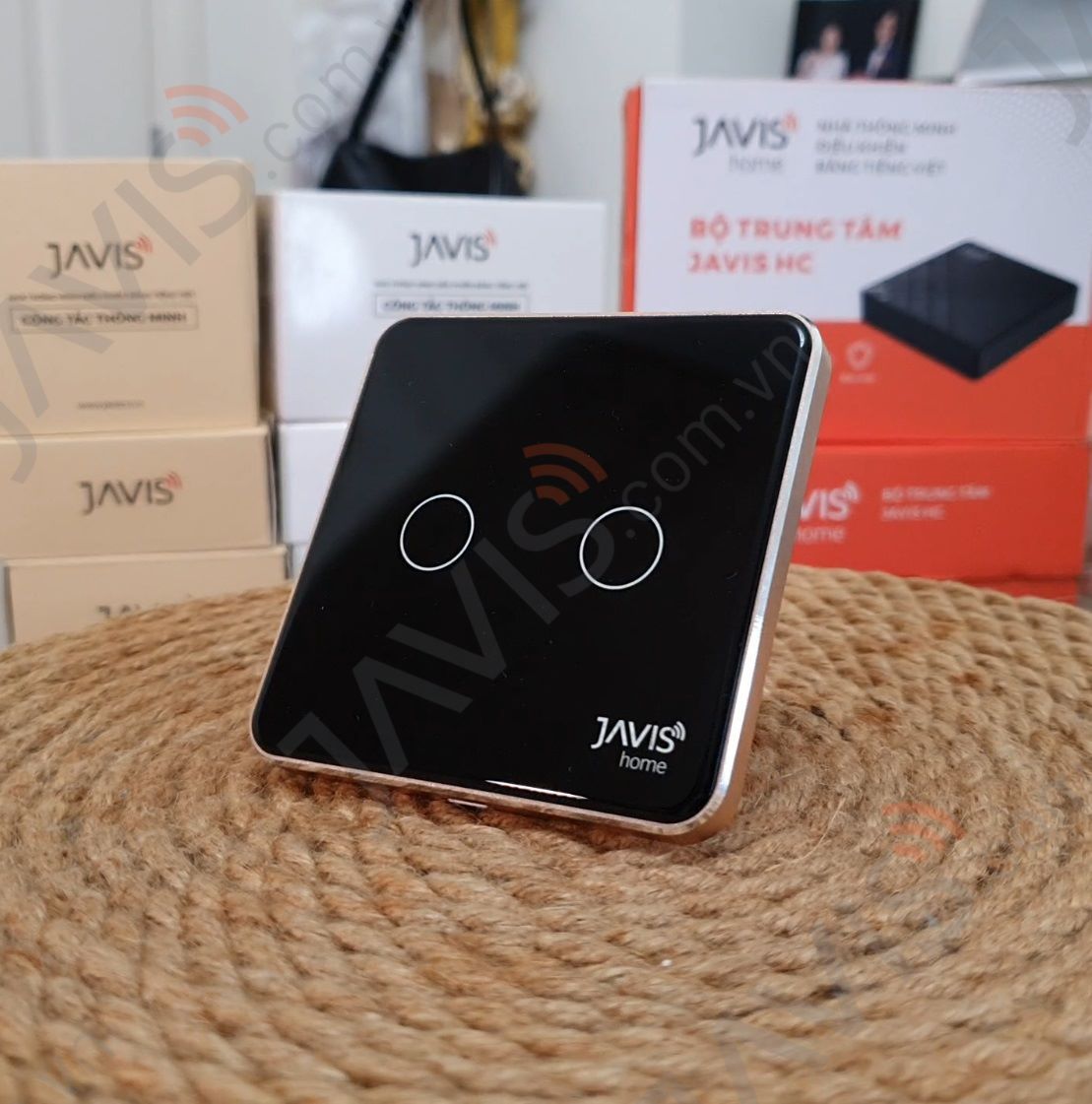 Công tắc Zigbee JAVIS 3 nút vuông đen viền vàng– Nhà thông minh JAVIS