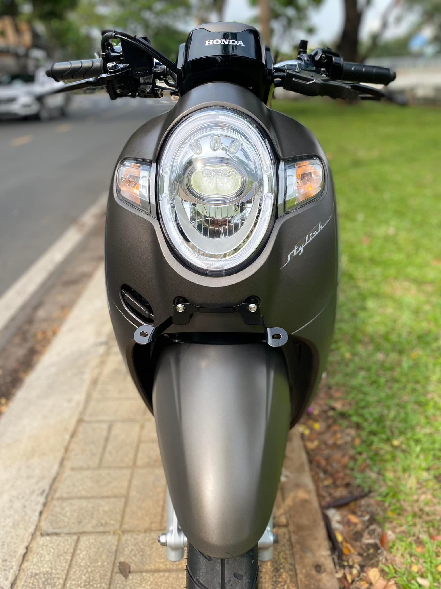 Chắn bùn trước Scoopy đời cũ chính hãng Honda K93