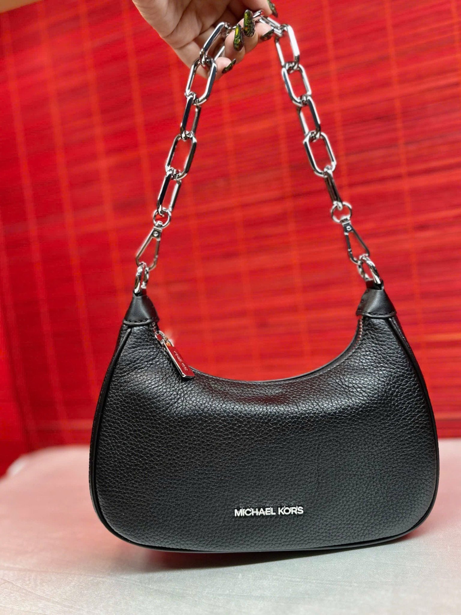 Túi Xách Michael Kors Cora Medium Pebbled Leather Shoulder Bag Màu Đen ...