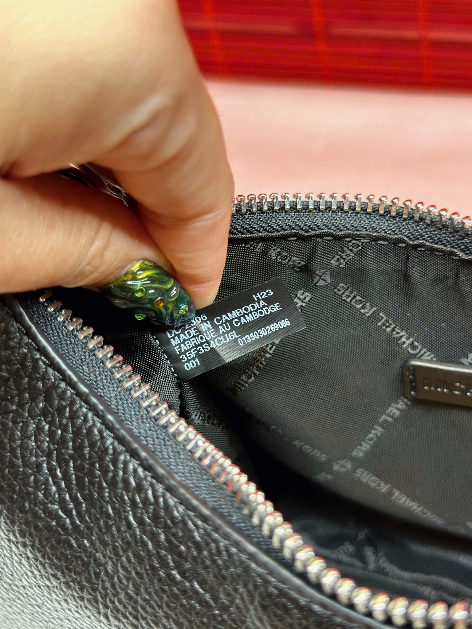 Túi Xách Michael Kors Cora Medium Pebbled Leather Shoulder Bag Màu Đen ...