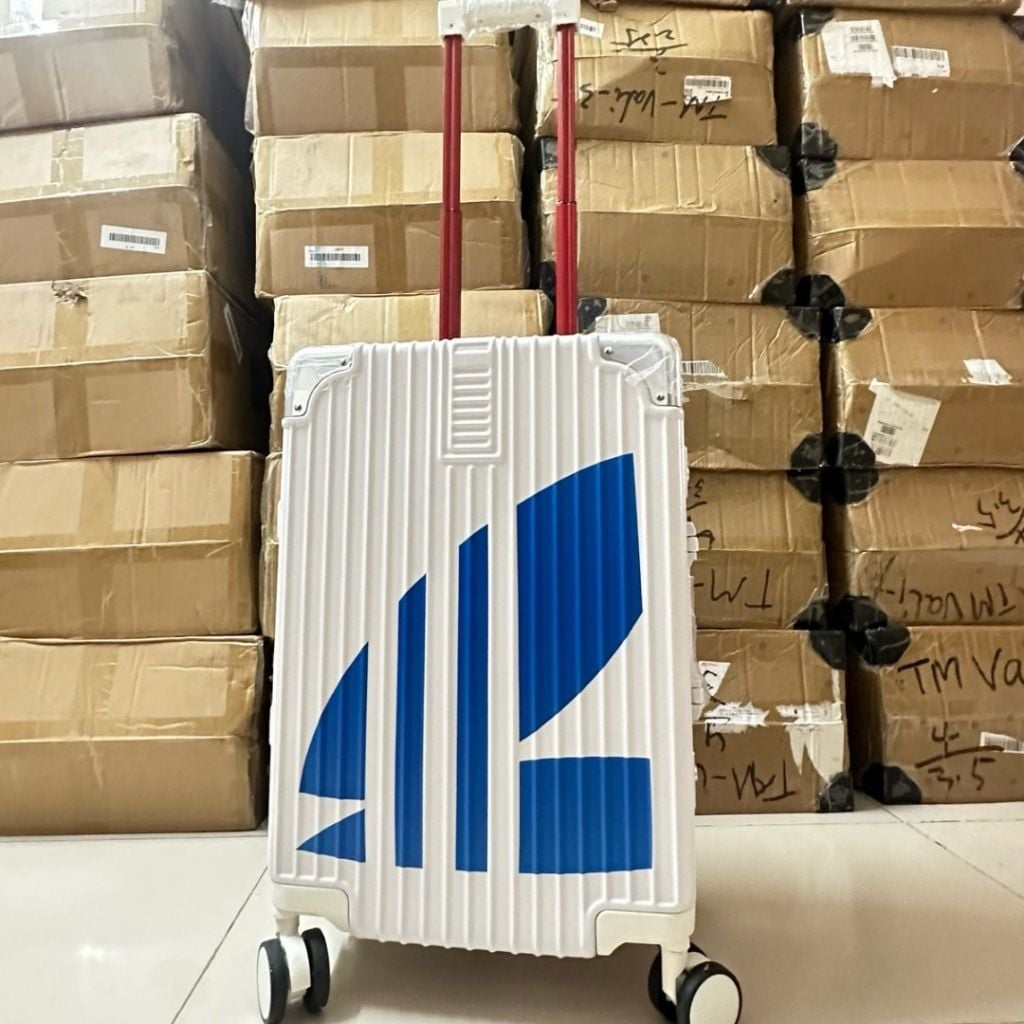 Vali ADIDAS Original Màu Trắng Logo Tam Giác 3 Sọc Màu Xanh Bear Mon A ...