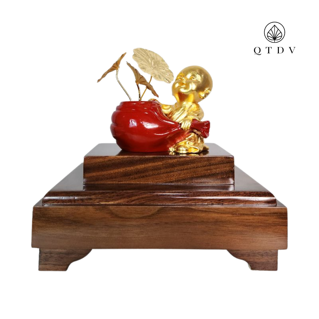 Tượng chú tiểu bên chậu Sen dát vàng 24k– Quà tặng dát vàng
