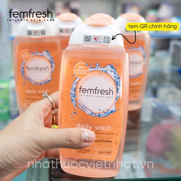 Dung dịch vệ sinh phụ nữ khử mùi Femfresh Daily Intimate Wash