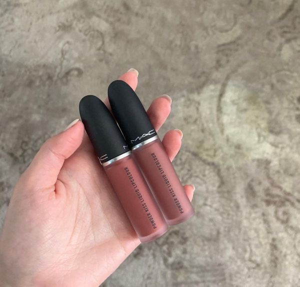 MAC - Son Kem MAC Powder Kiss Lipcolour #996 (Ko tđ)[KTD] MAC - Son Kem ...