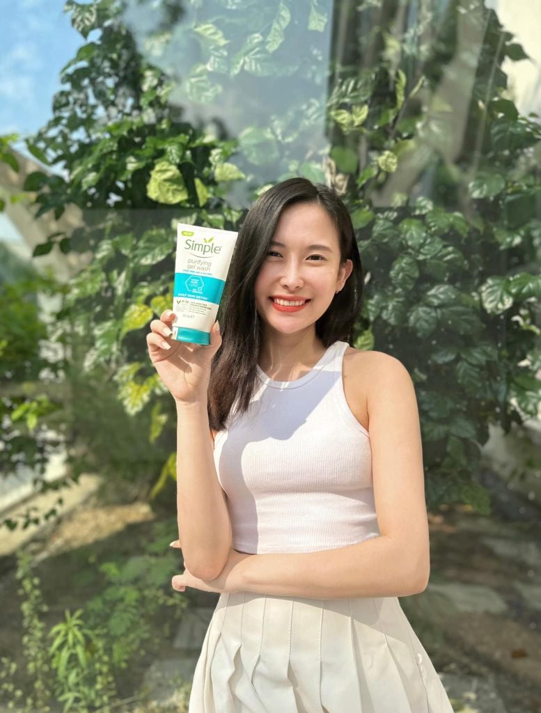 Simple - SRM Purifying Gel Wash Daily Skin Detox 150mlSimple - SRM ...