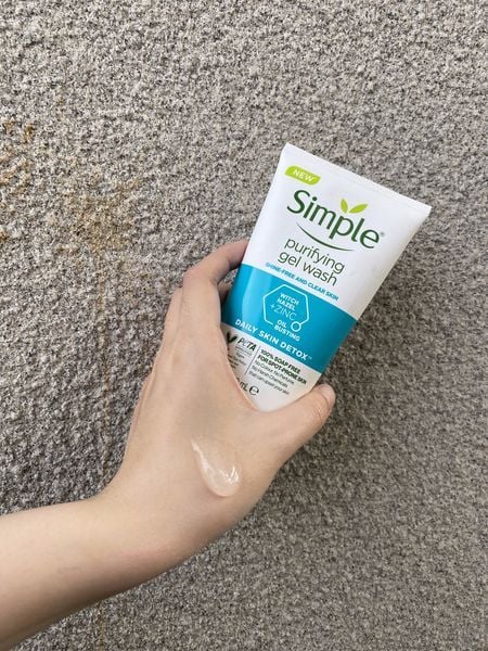 Simple - SRM Purifying Gel Wash Daily Skin Detox 150mlSimple - SRM ...