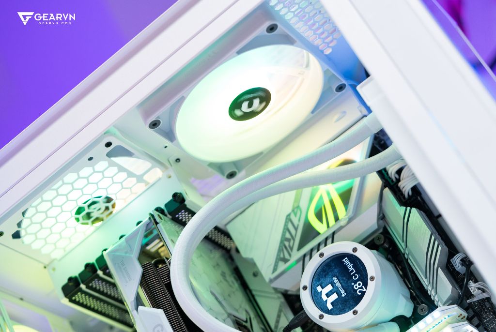 GVNxThermaltake PROJECT VERTICAL (Intel i7-14700K/ RTX 4070 Ti Super) – GEARVN.COM