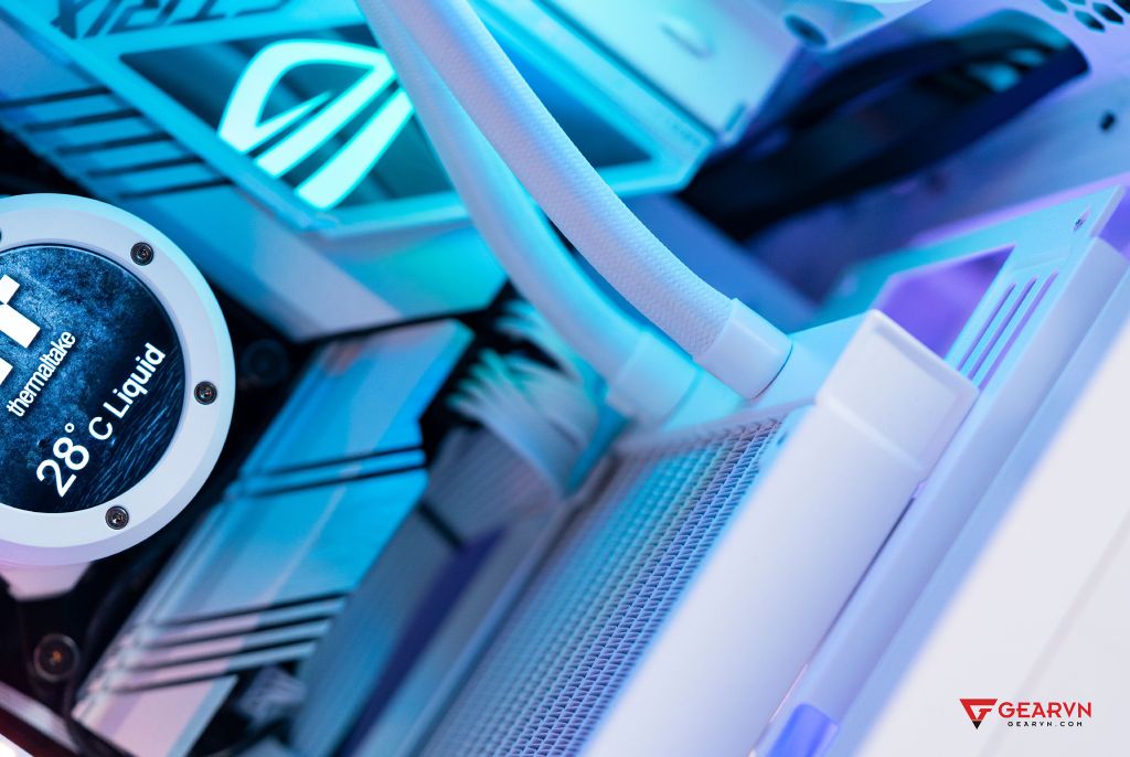 GVNxThermaltake PROJECT VERTICAL (Intel i7-14700K/ RTX 4070 Ti Super ...