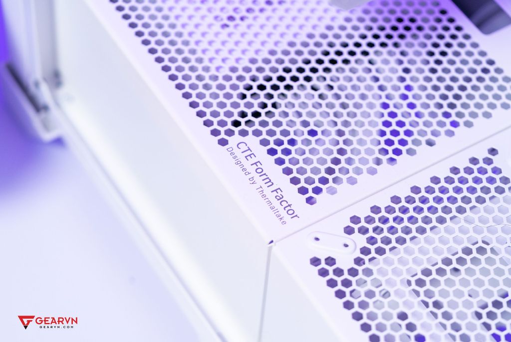 GVNxThermaltake PROJECT VERTICAL (Intel i7-14700K/ RTX 4070 Ti Super ...