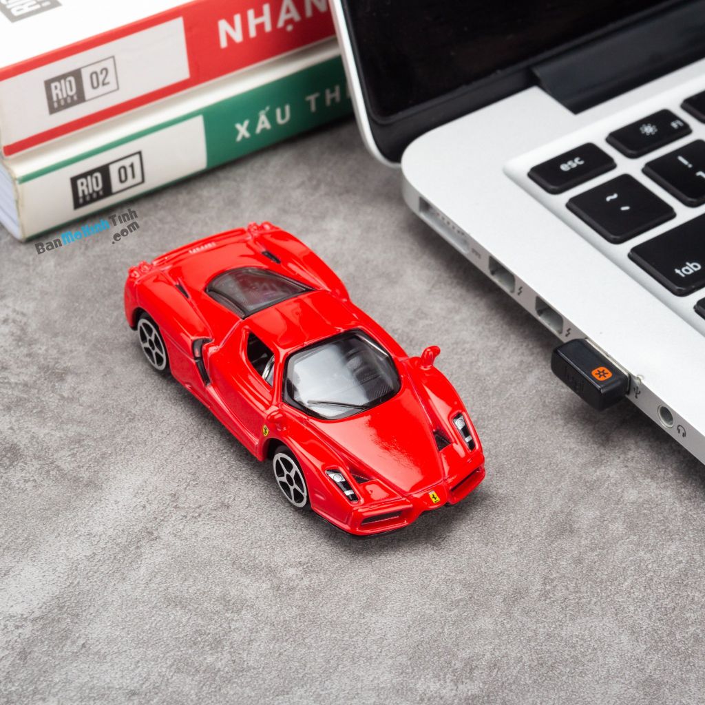 Mô hình xe Ferrari Enzo 1:64 Bburago – Toyzone