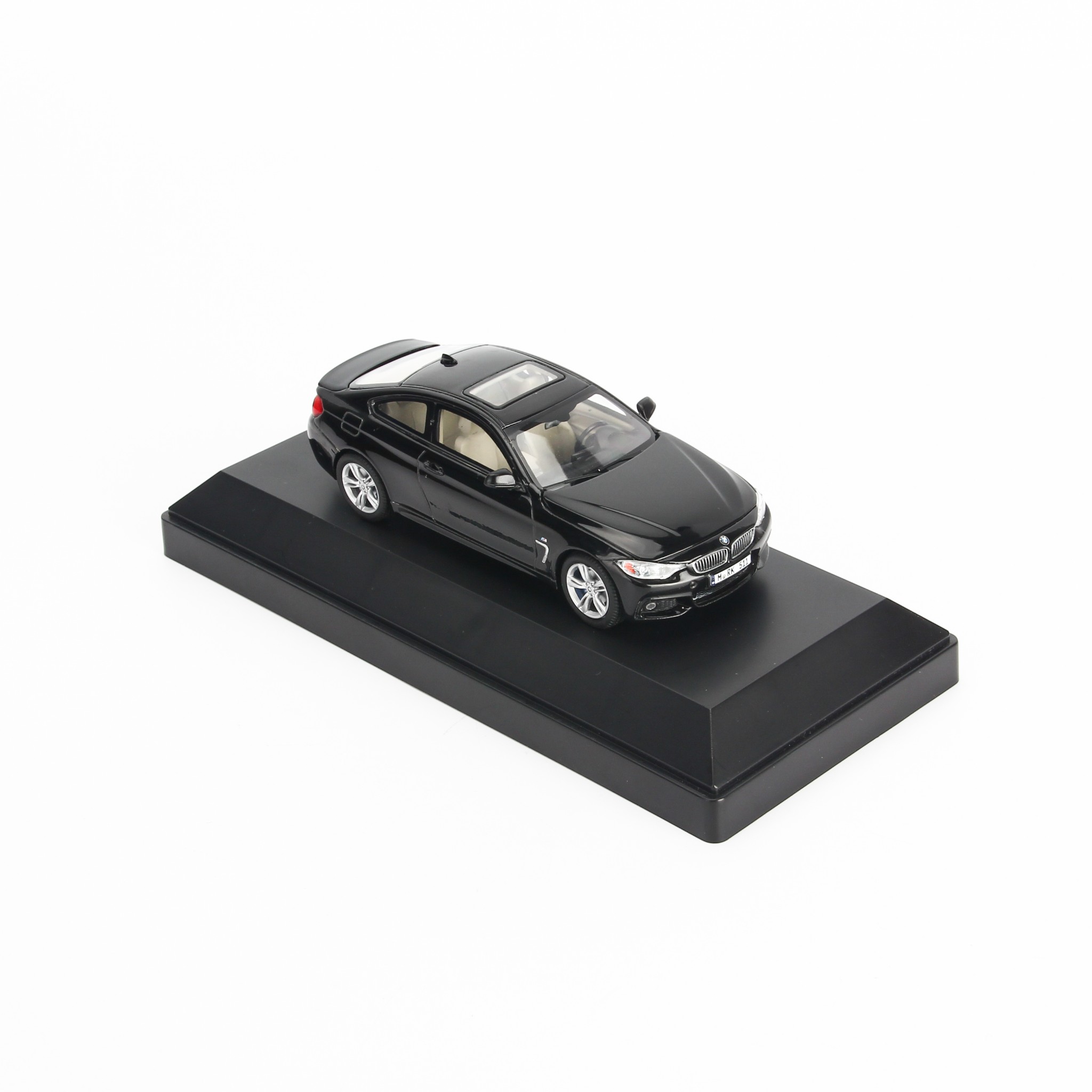 Mô hình xe BMW M4 Coupe 1:43 Dealer – Cửa hàng Toyzone
