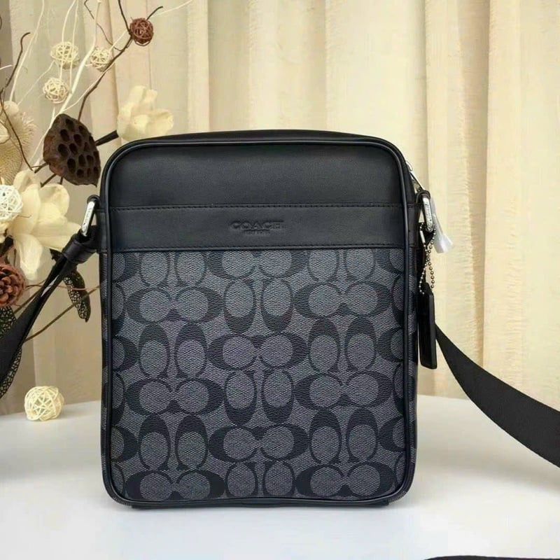 TÚI ĐEO CHÉO NAM XUẤT DƯ COACH