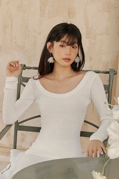 Backless Top – CHEN