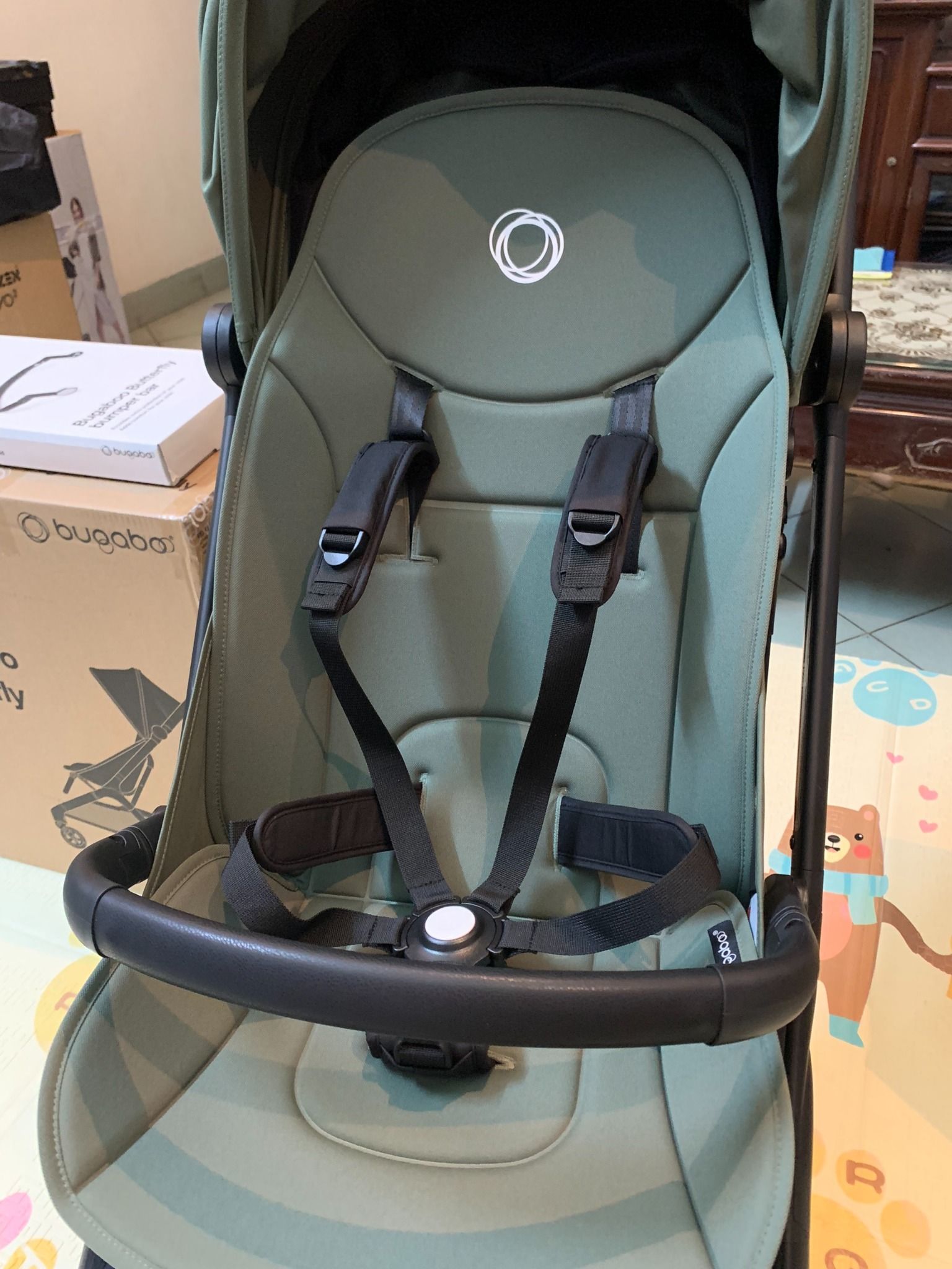 Xe đẩy du lịch gấp gọn Bugaboo Butterfly màu Forest Green - Baby Rabbit Shop