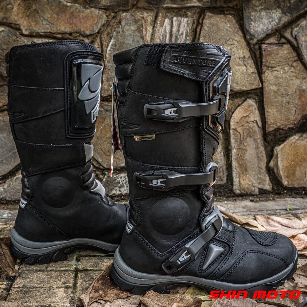 Giày Forma Adventure [Black]