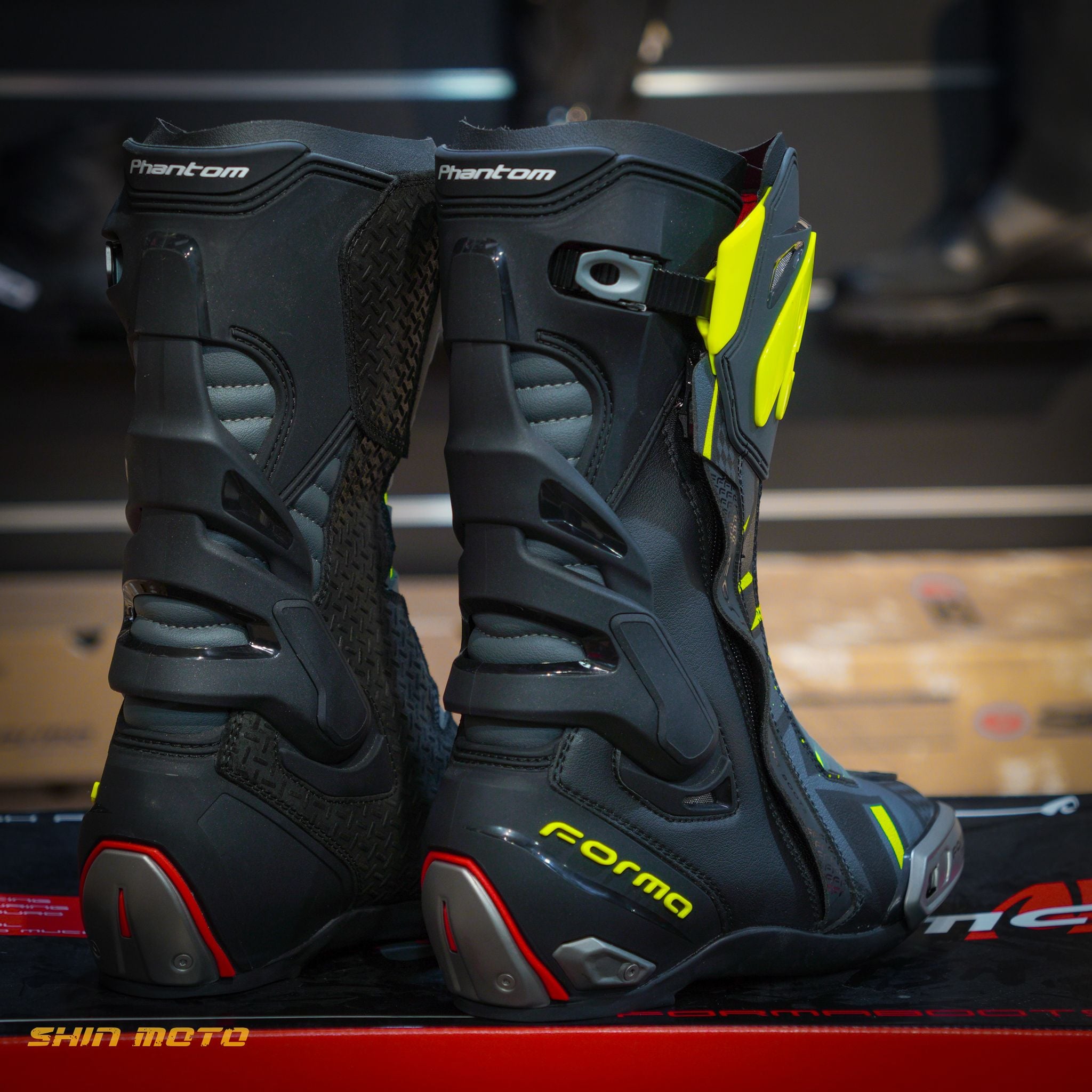 Giày Racing Forma Phantom - Black Yellow