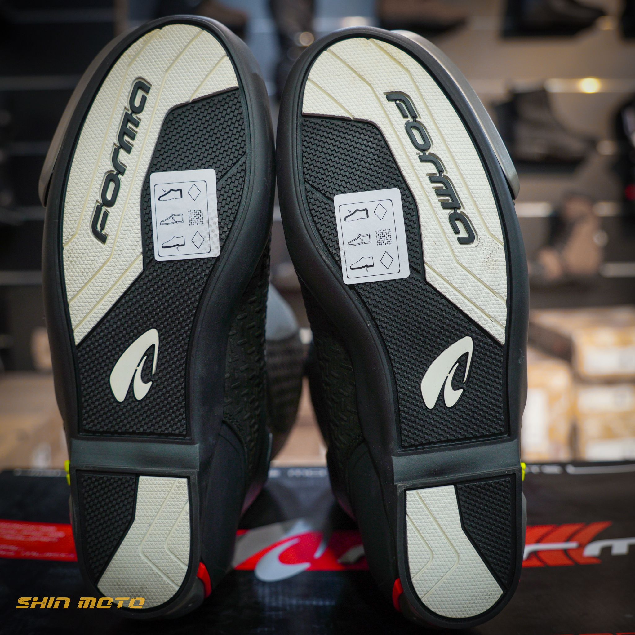 Giày Racing Forma Phantom - Black Yellow