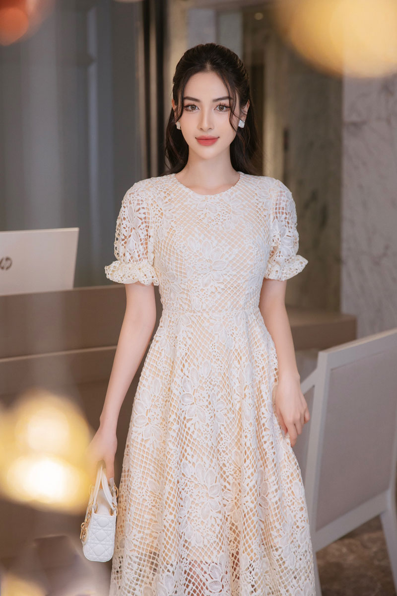 Priscilla Dress- Sự Hòa Quyện Giữa Nét Nhẹ Nhàng Và Sang Trọng – Camellia