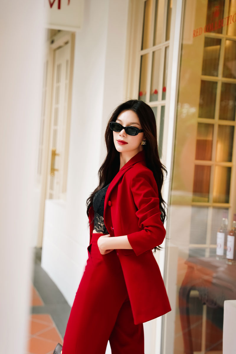 Ruby Suit- Biểu Tượng Của Phong Cách Hiện Đại Và Đầy Năng Lượng – Camellia