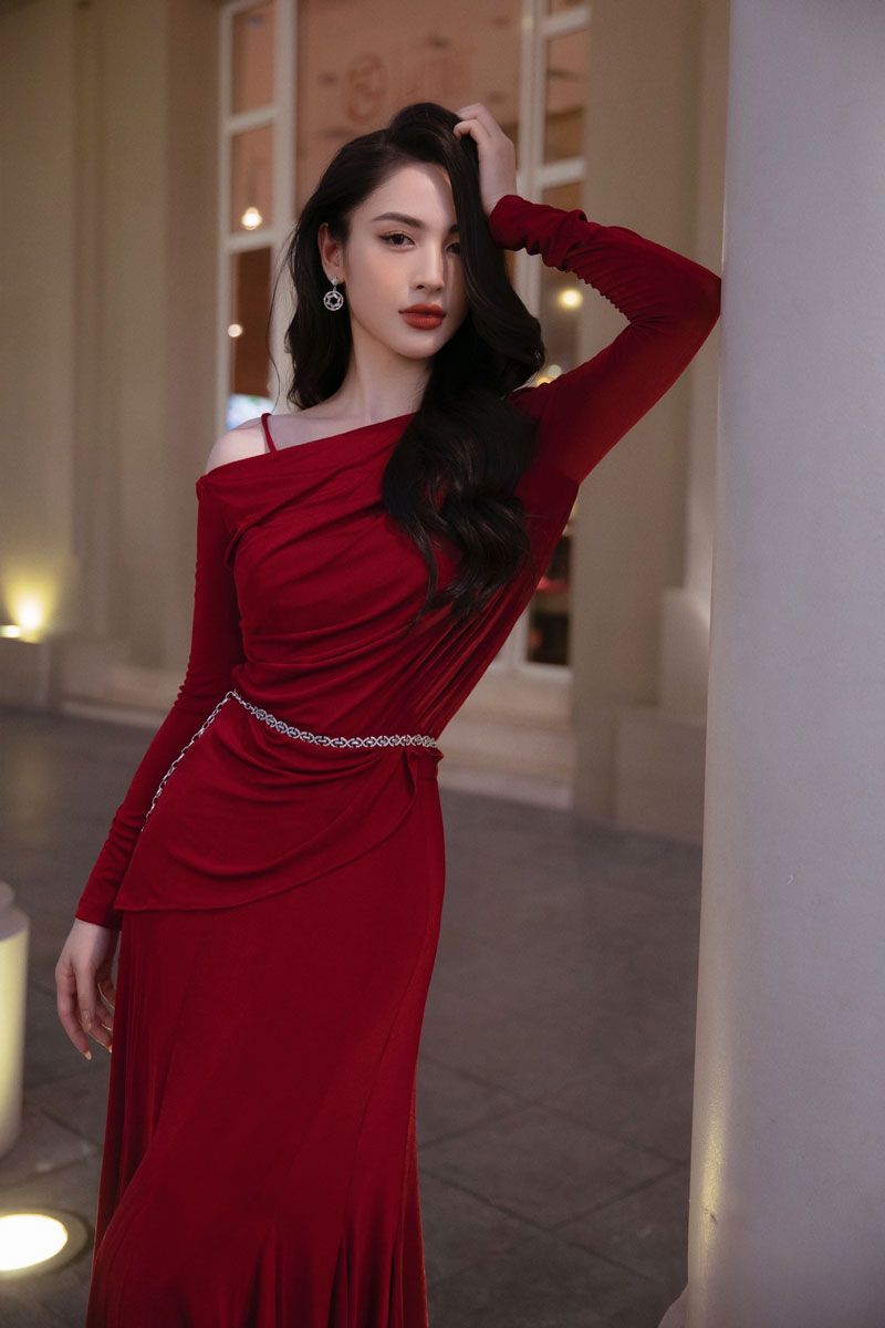 Ruby Top-Phong Cách Quyễn Rũ Kiêu Sa Làm Nổi Bật Vẻ Đẹp Quý Phái – Camellia