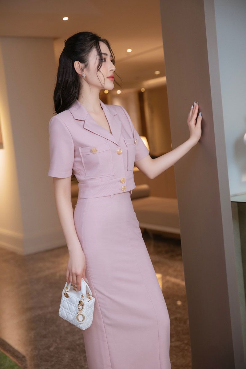 VEST HỒNG MILLENNIAL- Sành điệu, sang chảnh, nổi bật vẻ đẹp – Camellia