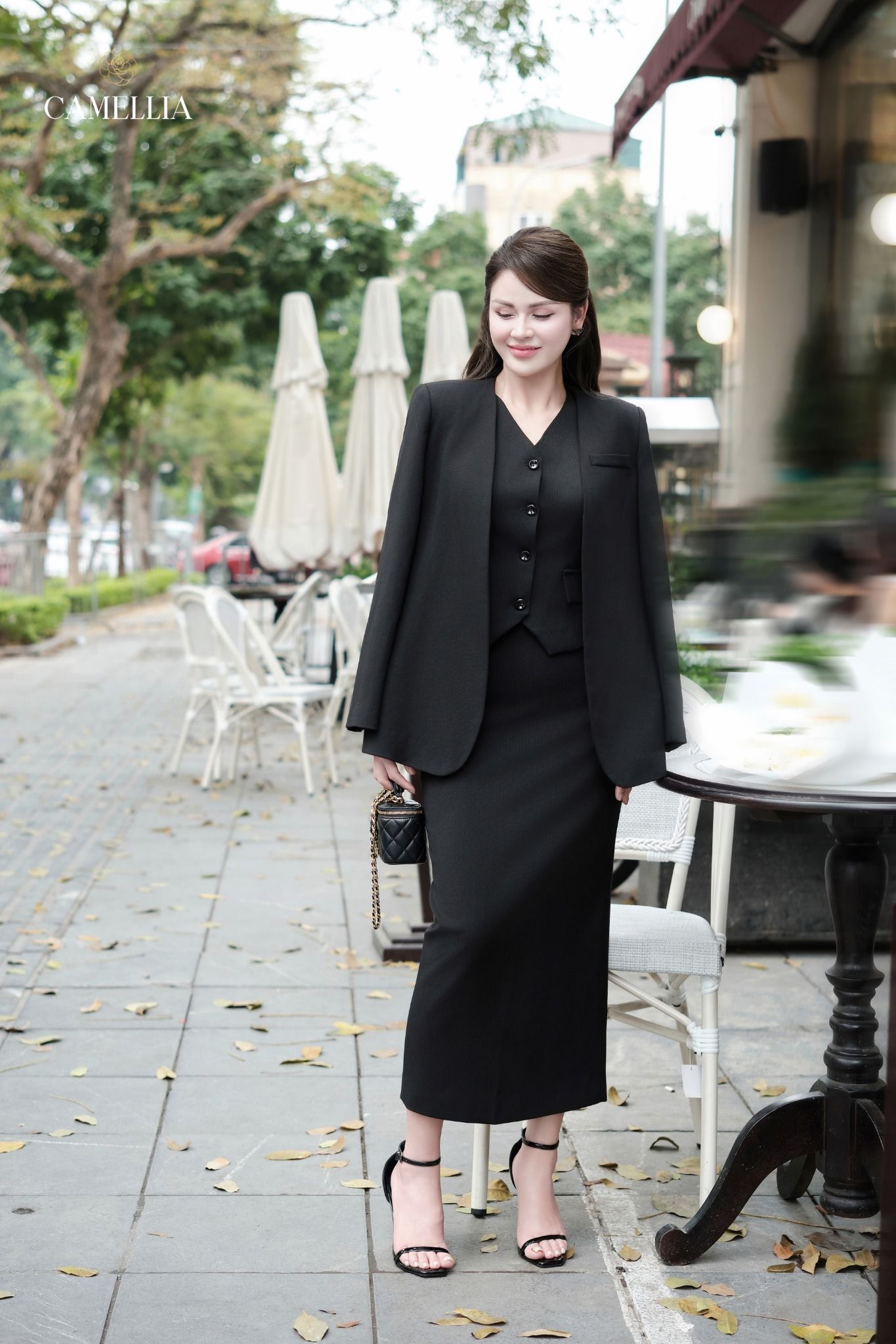 GILE SELINA BLACK – Camellia