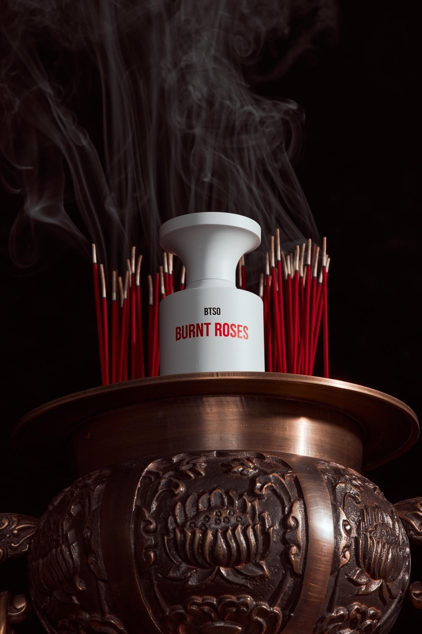 Nước Hoa Unisex Borntostandout Burnt Roses Eau de Parfum – Sahara Perfume