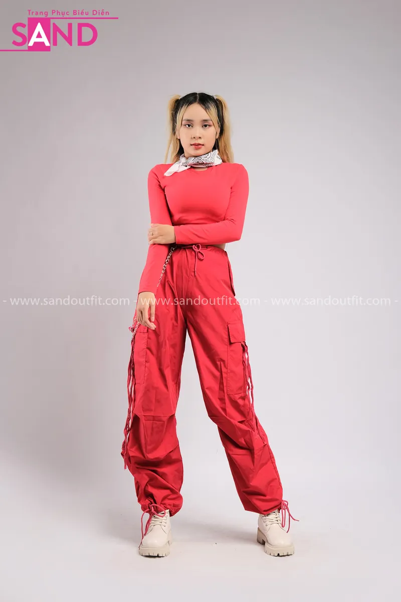 Outfit Phối Sẵn - (HQN0401 Quần Dài Đỏ Nắp Túi Hộp Ngang Phối Dây phối ...