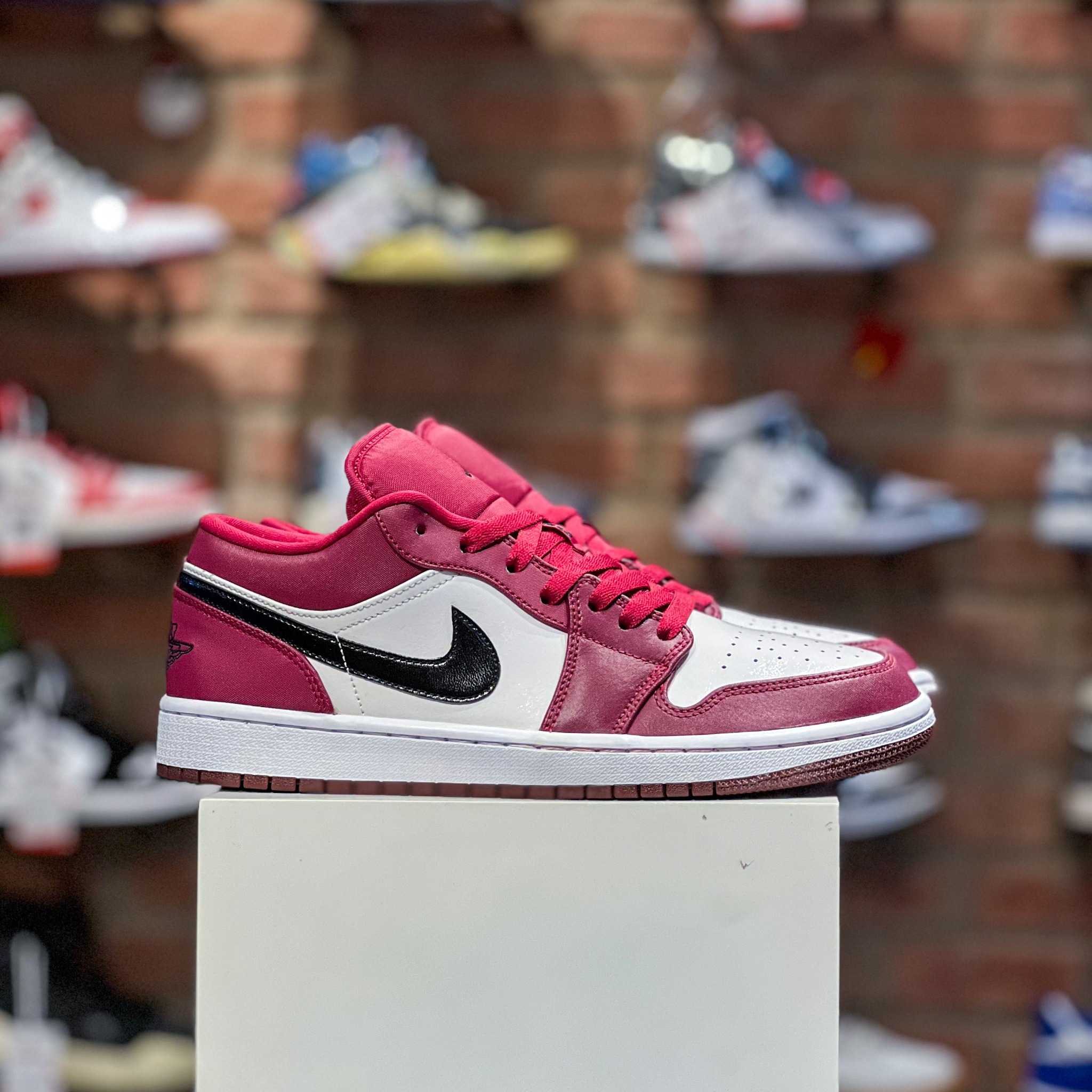 rexsneaker – Rex Sneaker