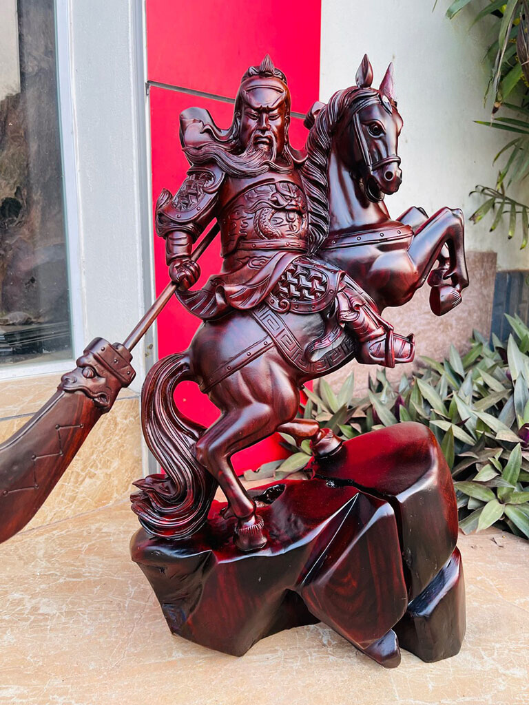 Tượng Quan Công Cưỡi Ngựa Gỗ Trắc Cao 55 Ngang 33 Sâu 18 cm | tượng gỗ ...