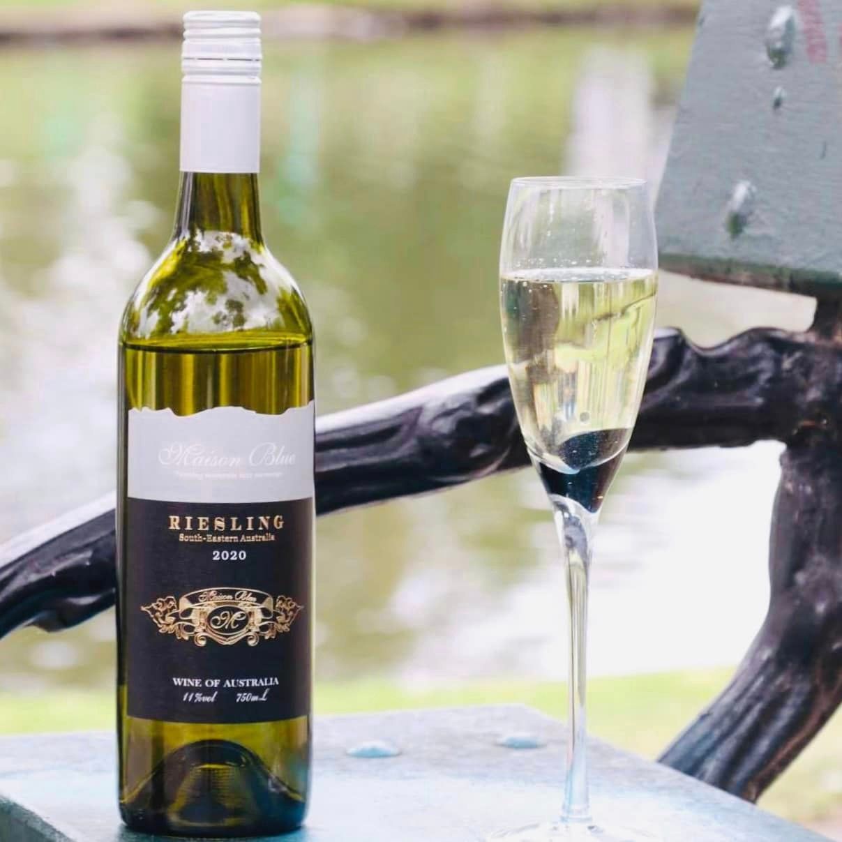 [ Ngon] Rượu vang trắng Maison Blue Riesling – The Wine Boutique