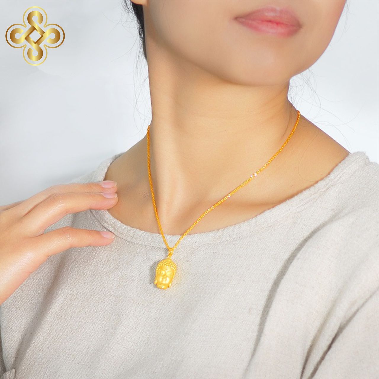 จี้พระพุทธรูปตถาคตทองคำ 3 มิติสำหรับผู้ชายและผู้หญิง – Mango Amulet