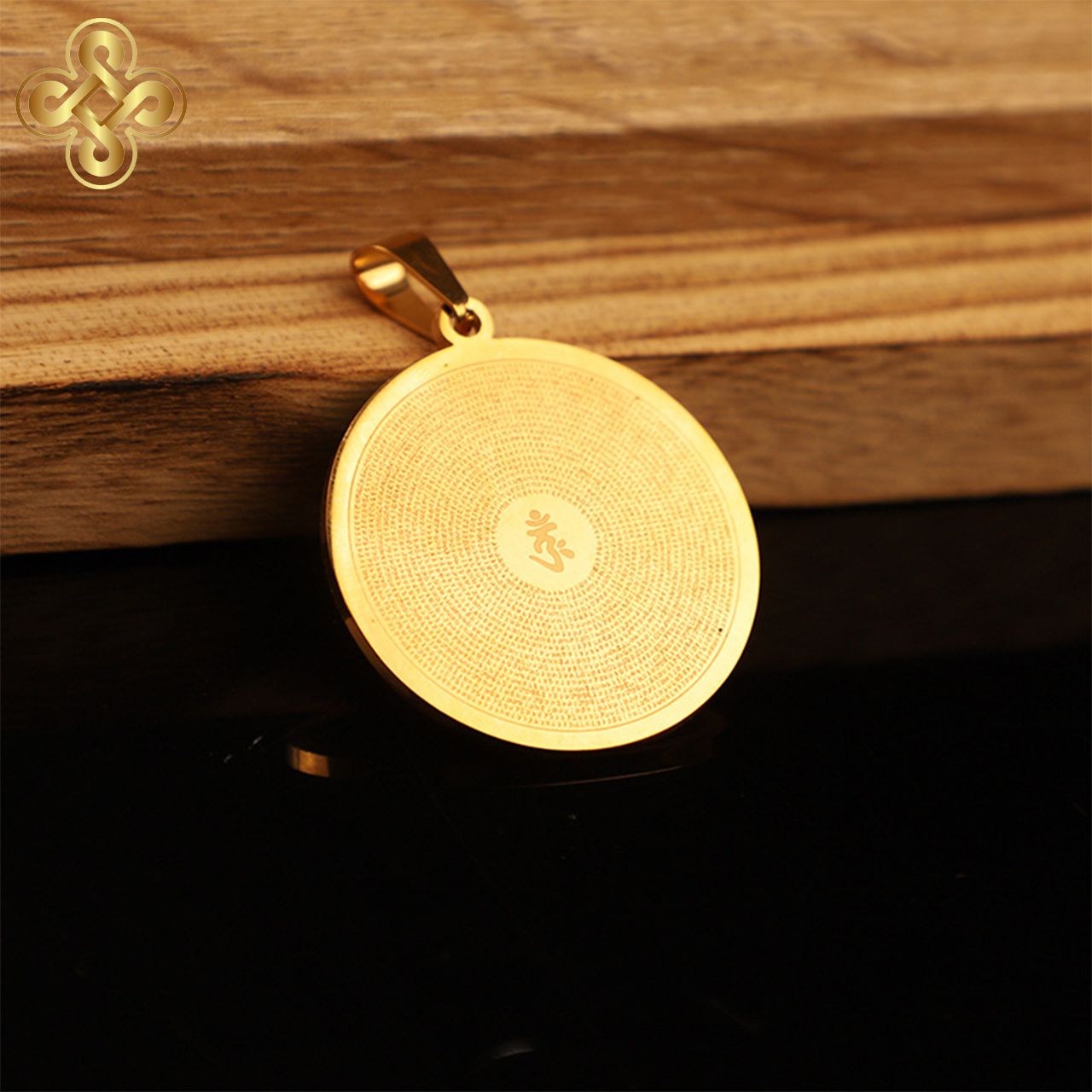 จี้มนต์ศุรังคามะ – Mango Amulet