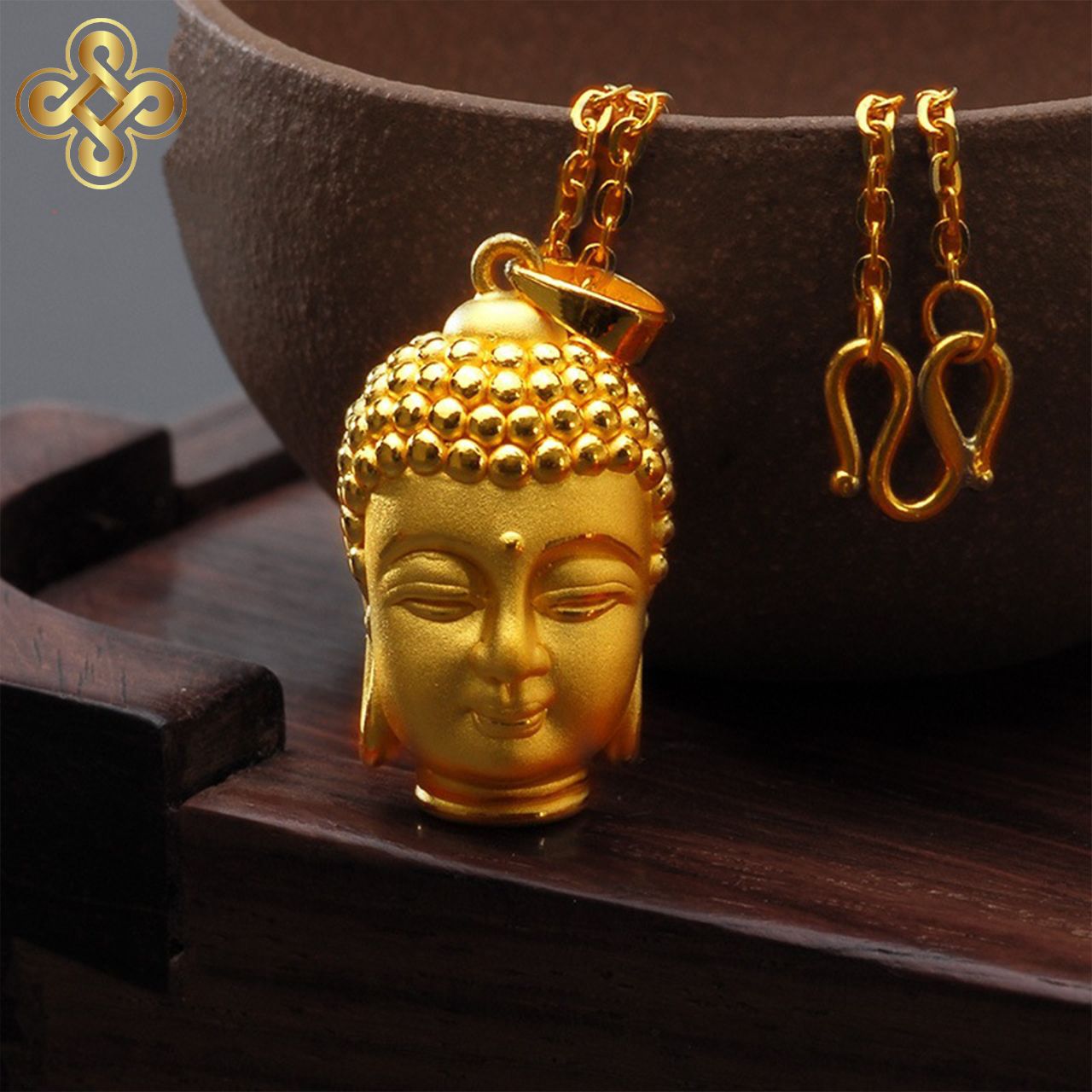 จี้พระพุทธรูปตถาคตทองคำ 3 มิติสำหรับผู้ชายและผู้หญิง – Mango Amulet