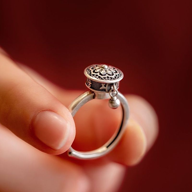 แหวนสวดมนต์ 6 ตัวอักษร มงคล – Mango Amulet